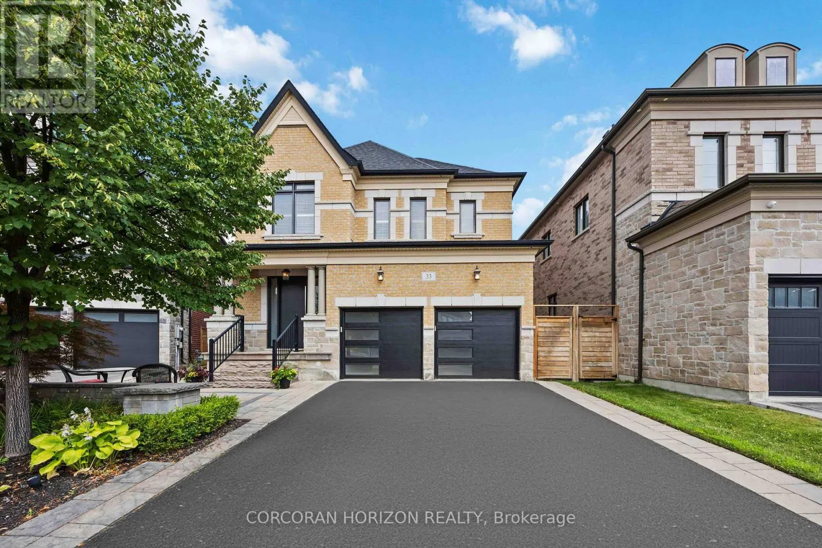 $2,475,000 - 33 KYLEMOUNT COURT, Vaughan Ontario L4J 0J4, Canada | Real ...
